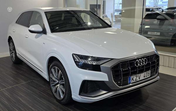 White Audi Q8 2018 in Siauliai, with an engine capacity of 2.97 L and mileage of 196 thousand km for 39500 €, photo 5 on AUTOMOTO.COM.LV