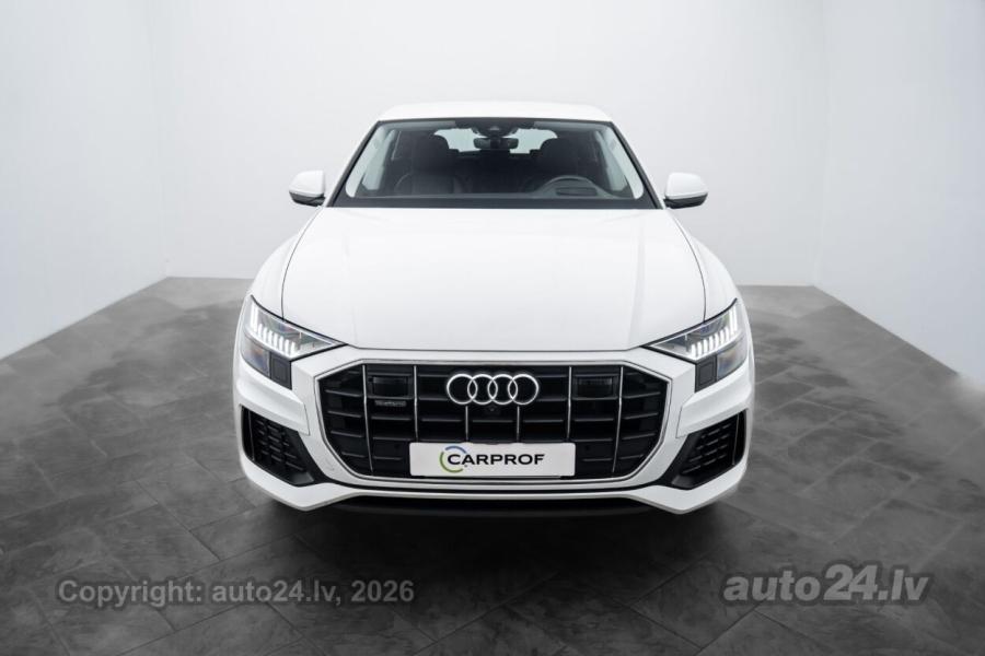 Balts Audi Q8 2018 Tallina, ar dzinēja tilpumu 3.00 L un nobraukumu 212 tūkst. km par 35999 €, foto 2 vietnē AUTOMOTO.COM.LV