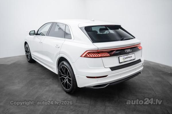 White Audi Q8 2018 in Tallinn, with an engine capacity of 3.00 L and mileage of 212 thousand km for 35999 €, photo 6 on AUTOMOTO.COM.LV
