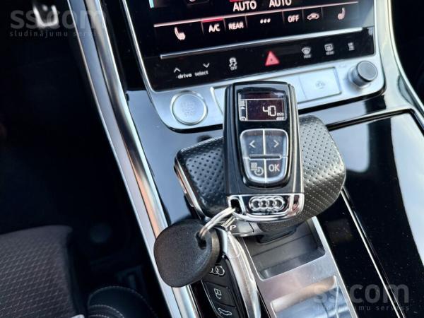 White Audi Q8 2018 in Riga, with an engine capacity of 3.00 L and mileage of 211 thousand km for 37994 €, photo 10 on AUTOMOTO.COM.LV