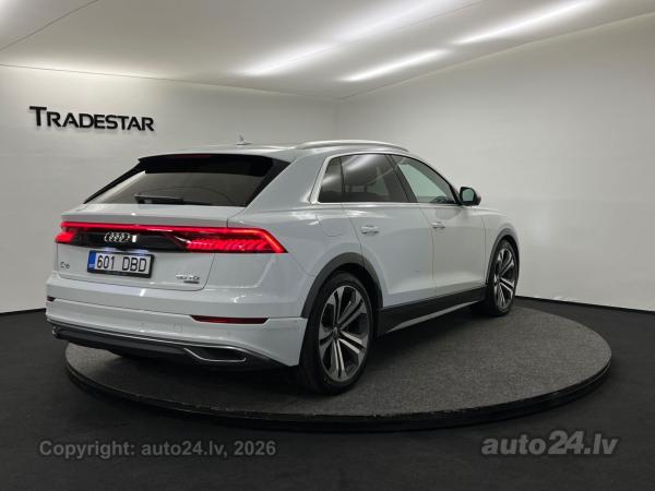 Balts Audi Q8 2018 Pērnava, ar dzinēja tilpumu 3.00 L un nobraukumu 122 tūkst. km par 44900 €, foto 5 vietnē AUTOMOTO.COM.LV