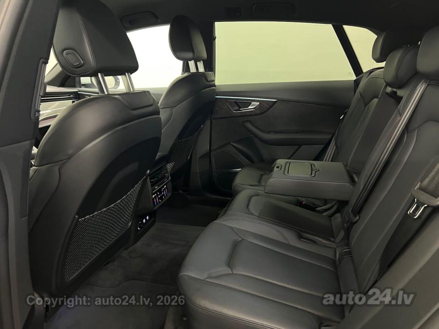 Balts Audi Q8 2018 Pērnava, ar dzinēja tilpumu 3.00 L un nobraukumu 122 tūkst. km par 44900 €, foto 11 vietnē AUTOMOTO.COM.LV