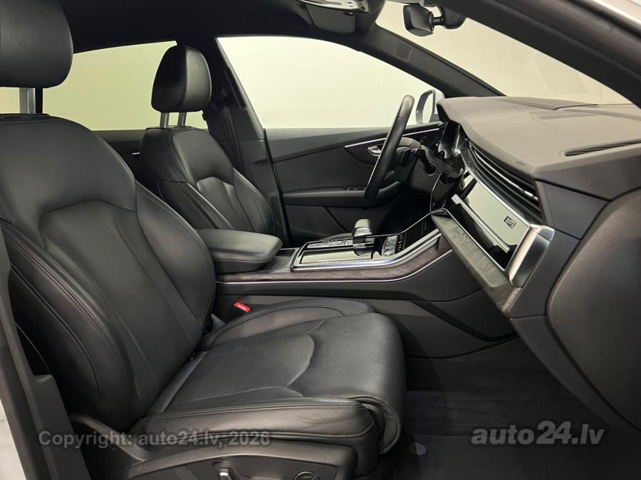 Balts Audi Q8 2018 Pērnava, ar dzinēja tilpumu 3.00 L un nobraukumu 122 tūkst. km par 44900 €, foto 15 vietnē AUTOMOTO.COM.LV