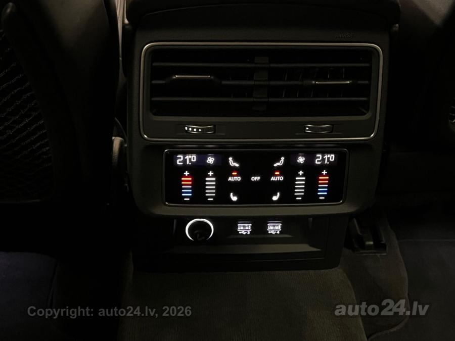 Balts Audi Q8 2018 Pērnava, ar dzinēja tilpumu 3.00 L un nobraukumu 122 tūkst. km par 44900 €, foto 29 vietnē AUTOMOTO.COM.LV