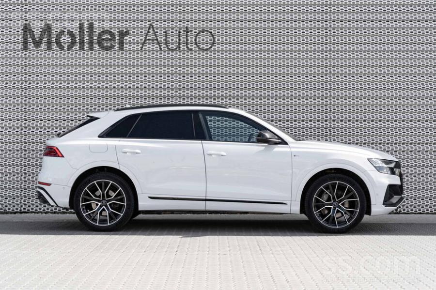 White Audi Q8 2019 in Riga, with an engine capacity of 3.00 L and mileage of 133 thousand km for 59900 €, photo 5 on AUTOMOTO.COM.LV