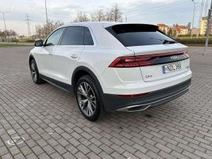 White Audi Q8 2019 in Siauliai, with an engine capacity of 3.00 L and mileage of 264 thousand km for 33500 €, photo 3 on AUTOMOTO.COM.LV
