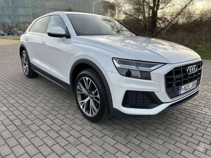 White Audi Q8 2019 in Siauliai, with an engine capacity of 3.00 L and mileage of 264 thousand km for 33500 €, photo 7 on AUTOMOTO.COM.LV