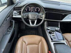 White Audi Q8 2019 in Siauliai, with an engine capacity of 3.00 L and mileage of 264 thousand km for 33500 €, photo 10 on AUTOMOTO.COM.LV