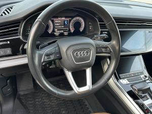 White Audi Q8 2019 in Siauliai, with an engine capacity of 3.00 L and mileage of 264 thousand km for 33500 €, photo 13 on AUTOMOTO.COM.LV