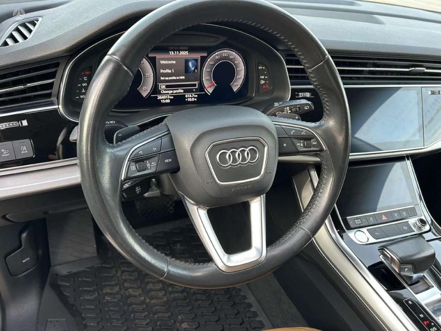 White Audi Q8 2019 in Siauliai, with an engine capacity of 3.00 L and mileage of 264 thousand km for 33500 €, photo 13 on AUTOMOTO.COM.LV