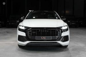 White Audi Q8 2019 in Riga, with an engine capacity of 2.97 L and mileage of 124 thousand km for 48800 €, photo 2 on AUTOMOTO.COM.LV