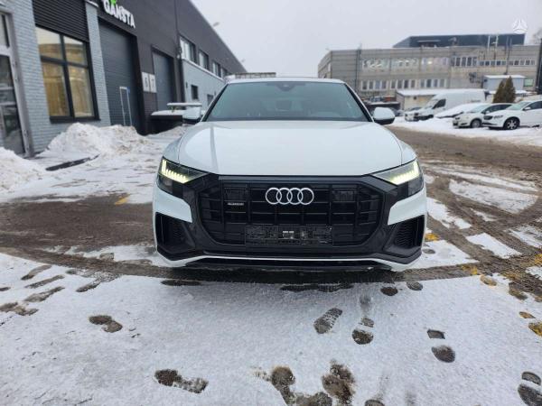 White Audi Q8 2019 in Kaunas, with an engine capacity of 2.97 L and mileage of 275 thousand km for 35000 €, photo 2 on AUTOMOTO.COM.LV
