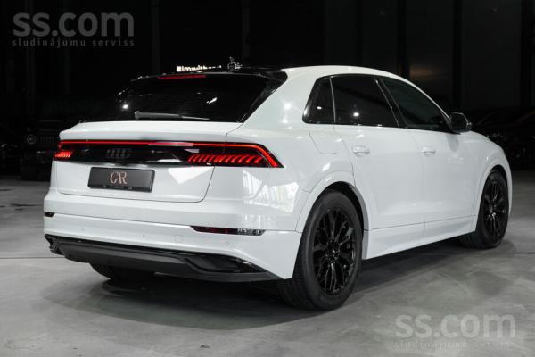 White Audi Q8 2019 in Riga, with an engine capacity of 3.00 L and mileage of 124 thousand km for 40900 €, photo 6 on AUTOMOTO.COM.LV