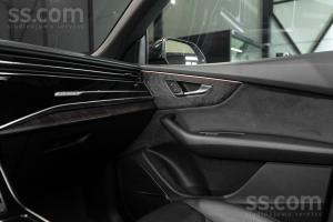 Balts Audi Q8 2019 Rīga, ar dzinēja tilpumu 3.00 L un nobraukumu 124 tūkst. km par 40900 €, foto 32 vietnē AUTOMOTO.COM.LV