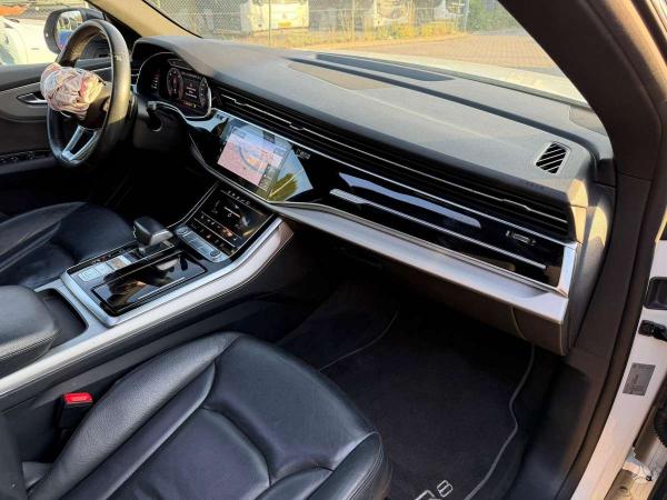 Белый Ауди Q8 2019 в Ионава, объемом двигателя 2.97 л и пробегом 260 тыс. км за 25600 €, фото 8 на AUTOMOTO.COM.LV