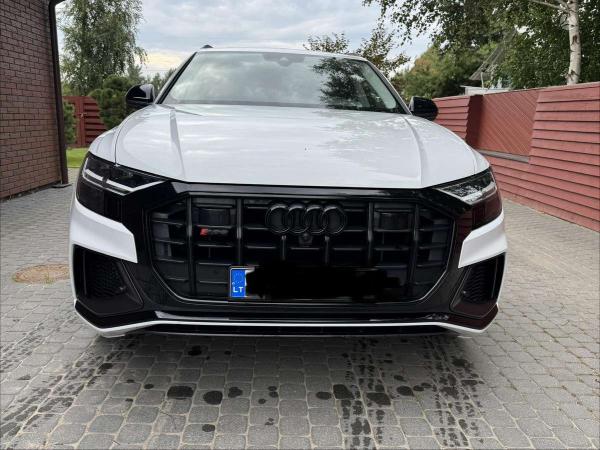 Balts Audi Q8 2019 Klaipėda, ar dzinēja tilpumu 3.00 L un nobraukumu 102 tūkst. km par 39950 €, foto 2 vietnē AUTOMOTO.COM.LV
