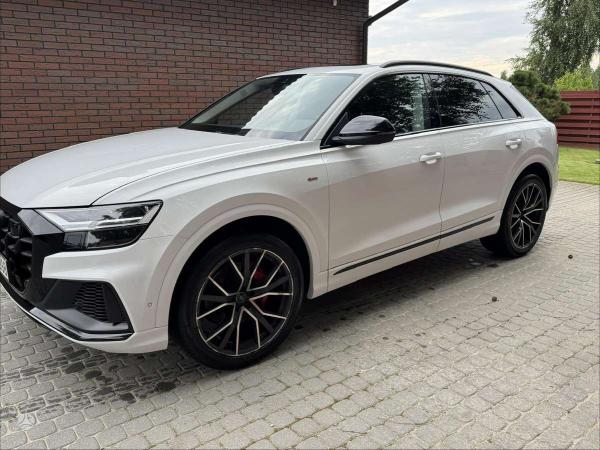 Balts Audi Q8 2019 Klaipėda, ar dzinēja tilpumu 3.00 L un nobraukumu 102 tūkst. km par 39950 €, foto 3 vietnē AUTOMOTO.COM.LV
