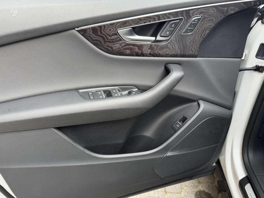 Balts Audi Q8 2019 Klaipėda, ar dzinēja tilpumu 3.00 L un nobraukumu 102 tūkst. km par 39950 €, foto 10 vietnē AUTOMOTO.COM.LV