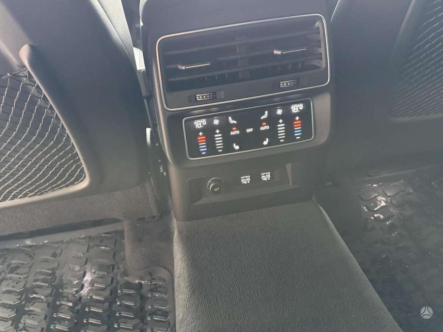Balts Audi Q8 2019 Klaipėda, ar dzinēja tilpumu 3.00 L un nobraukumu 102 tūkst. km par 39950 €, foto 15 vietnē AUTOMOTO.COM.LV