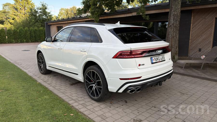 Balts Audi Q8 2019 Rīga, ar dzinēja tilpumu 3.00 L un nobraukumu 104 tūkst. km par 37500 €, foto 1 vietnē AUTOMOTO.COM.LV