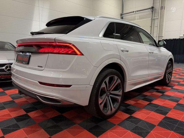 Balts Audi Q8 2019 Viļņa, ar dzinēja tilpumu 3.00 L un nobraukumu 138 tūkst. km par 36990 €, foto 4 vietnē AUTOMOTO.COM.LV