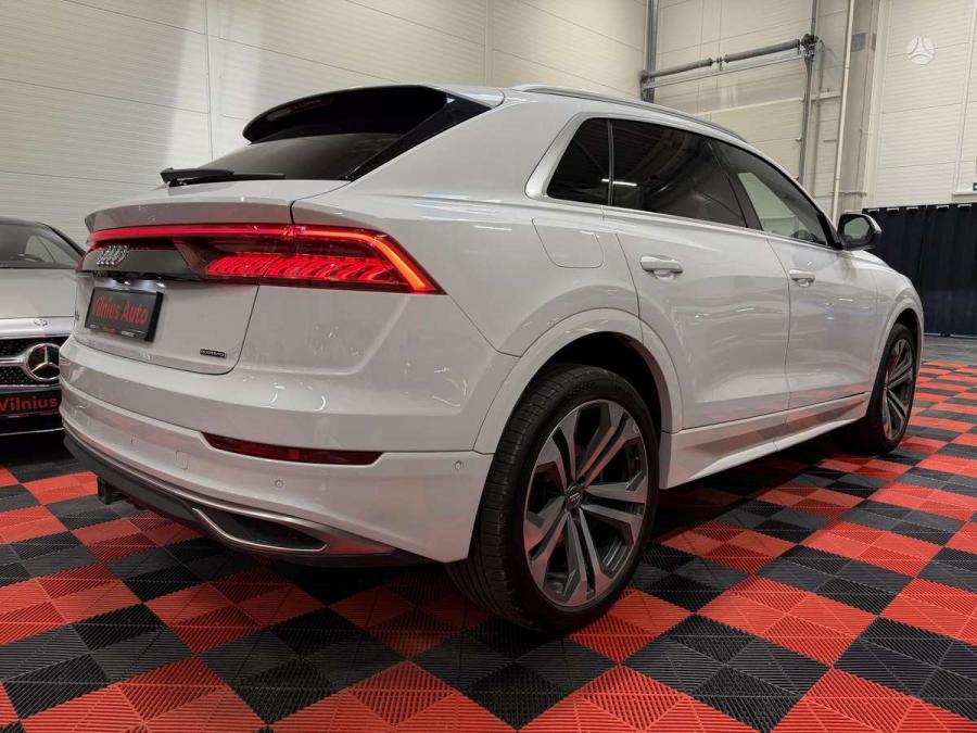 Balts Audi Q8 2019 Viļņa, ar dzinēja tilpumu 3.00 L un nobraukumu 138 tūkst. km par 36990 €, foto 5 vietnē AUTOMOTO.COM.LV