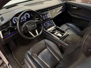 Balts Audi Q8 2019 Viļņa, ar dzinēja tilpumu 3.00 L un nobraukumu 138 tūkst. km par 36990 €, foto 14 vietnē AUTOMOTO.COM.LV