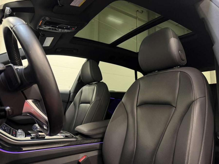 Balts Audi Q8 2019 Viļņa, ar dzinēja tilpumu 3.00 L un nobraukumu 138 tūkst. km par 36990 €, foto 15 vietnē AUTOMOTO.COM.LV