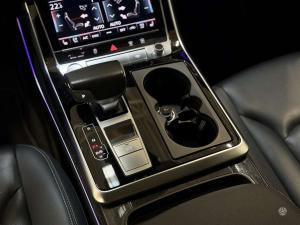 Balts Audi Q8 2019 Viļņa, ar dzinēja tilpumu 3.00 L un nobraukumu 138 tūkst. km par 36990 €, foto 26 vietnē AUTOMOTO.COM.LV