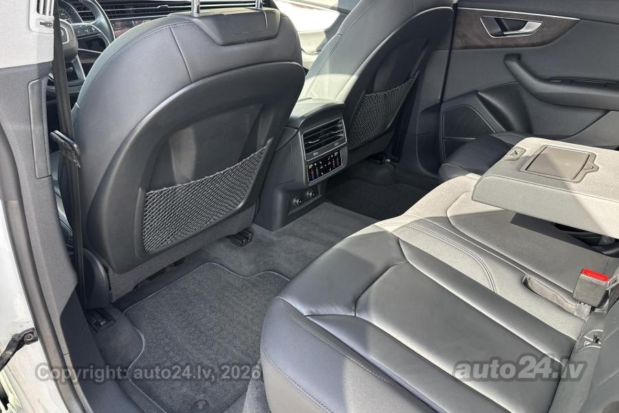 Белый Ауди Q8 2019 в Пярну, объемом двигателя 3.00 л и пробегом 164 тыс. км за 36900 €, фото 14 на AUTOMOTO.COM.LV