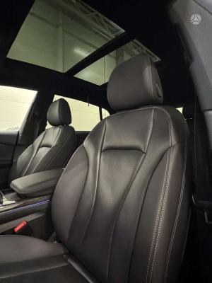 White Audi Q8 2019 in Vilnius, with an engine capacity of 3.00 L and mileage of 203 thousand km for 37999 €, photo 14 on AUTOMOTO.COM.LV
