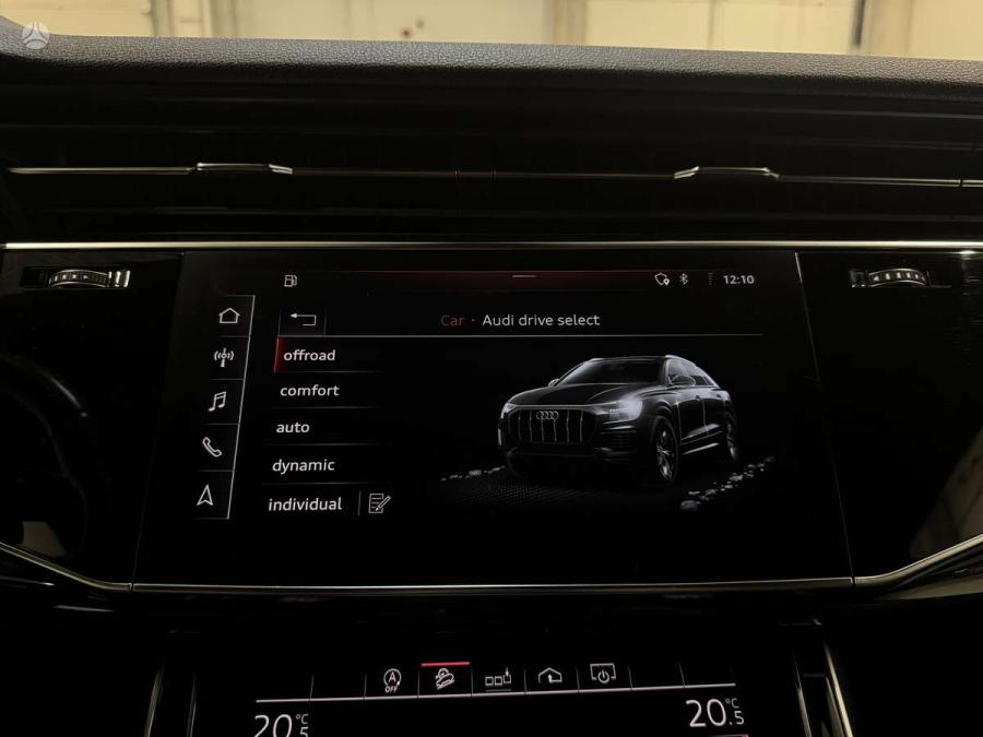 White Audi Q8 2019 in Vilnius, with an engine capacity of 3.00 L and mileage of 203 thousand km for 37999 €, photo 25 on AUTOMOTO.COM.LV
