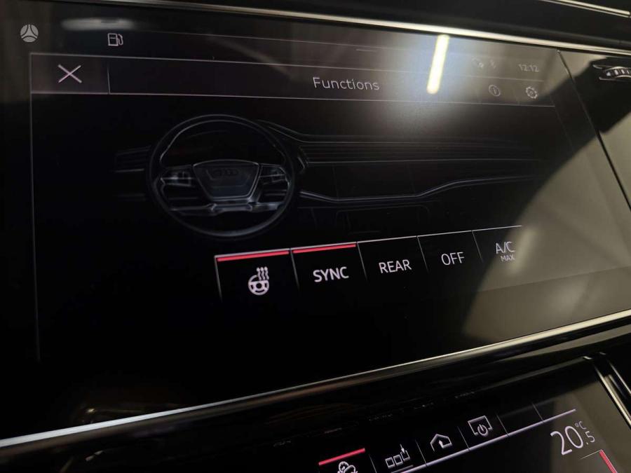 White Audi Q8 2019 in Vilnius, with an engine capacity of 3.00 L and mileage of 203 thousand km for 37999 €, photo 30 on AUTOMOTO.COM.LV