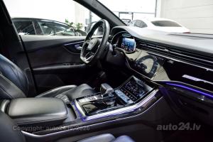 Белый Ауди Q8 2019 в Таллин, объемом двигателя 3.00 л и пробегом 156 тыс. км за 45000 €, фото 10 на AUTOMOTO.COM.LV