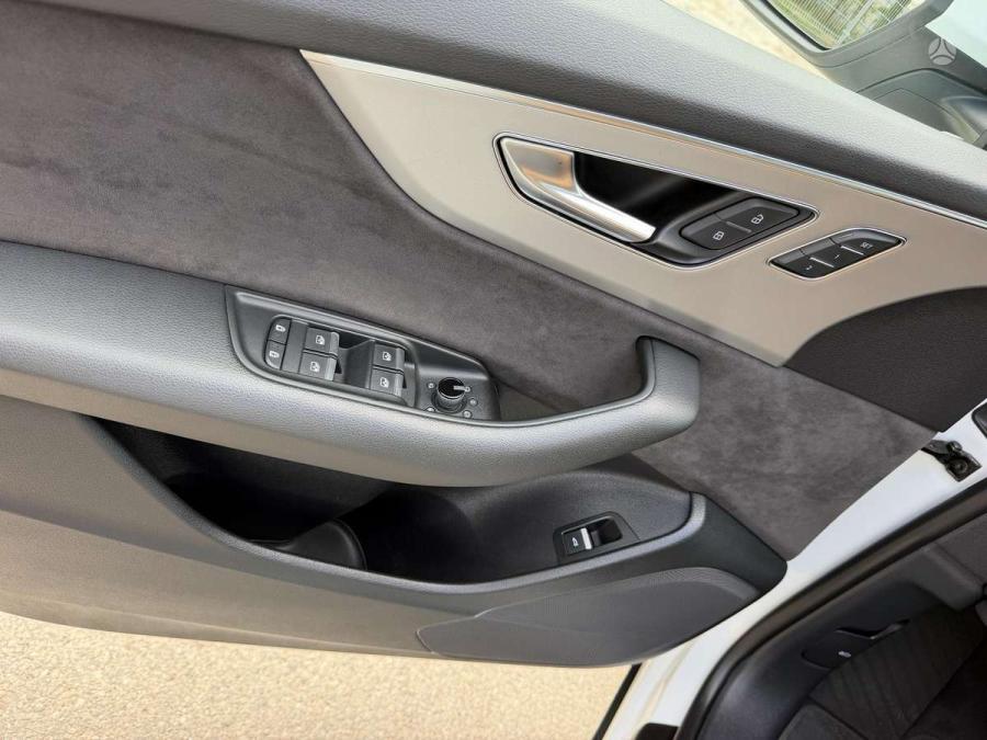 Balts Audi Q8 2019 Šauļi, ar dzinēja tilpumu 3.00 L un nobraukumu 300 tūkst. km par 25900 €, foto 10 vietnē AUTOMOTO.COM.LV