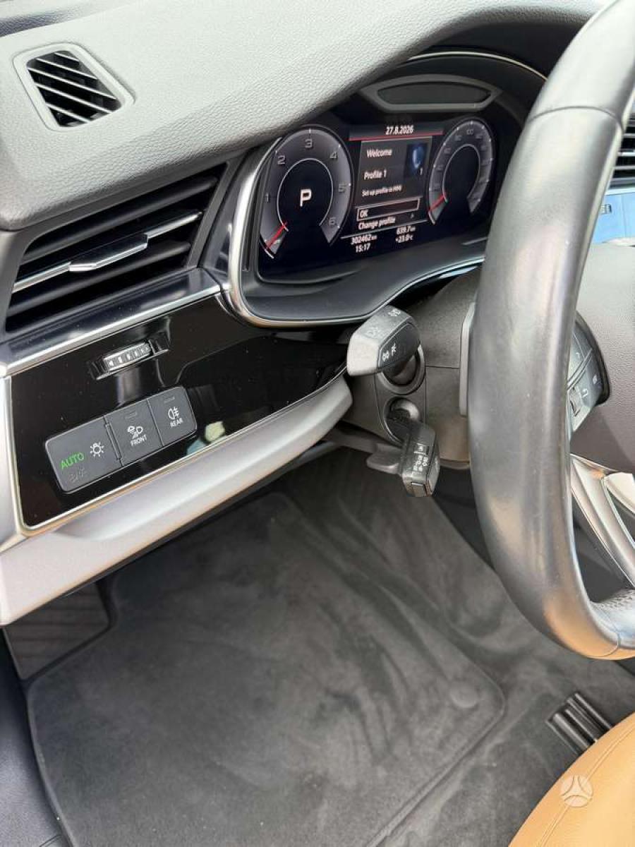 Balts Audi Q8 2019 Šauļi, ar dzinēja tilpumu 3.00 L un nobraukumu 300 tūkst. km par 25900 €, foto 12 vietnē AUTOMOTO.COM.LV