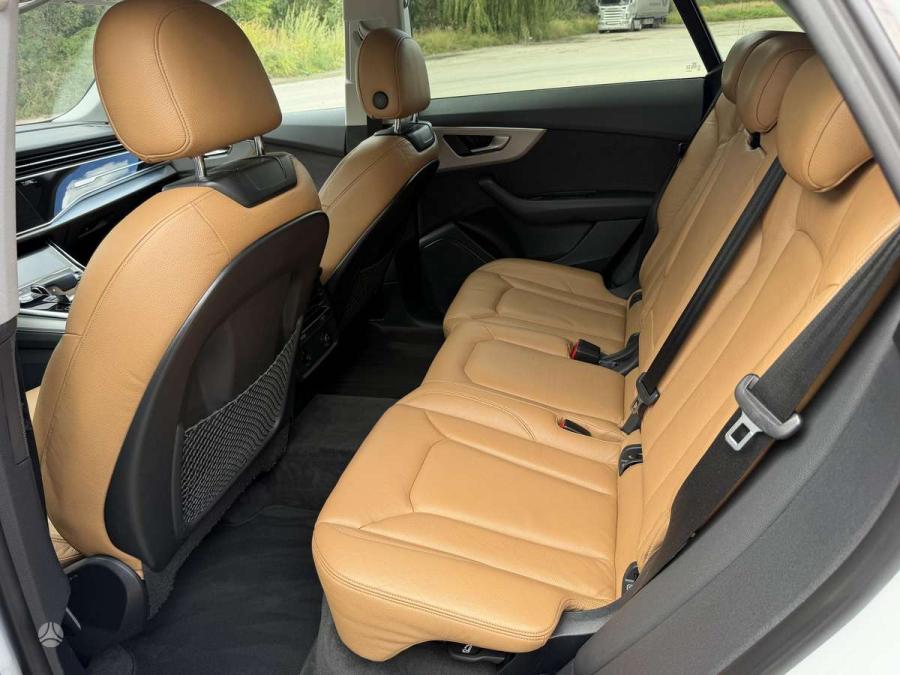 Balts Audi Q8 2019 Šauļi, ar dzinēja tilpumu 3.00 L un nobraukumu 300 tūkst. km par 25900 €, foto 14 vietnē AUTOMOTO.COM.LV