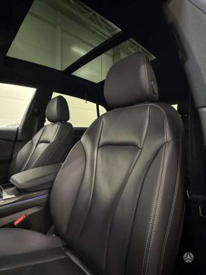 White Audi Q8 2019 in Vilnius, with an engine capacity of 3.00 L and mileage of 203 thousand km for 35999 €, photo 14 on AUTOMOTO.COM.LV