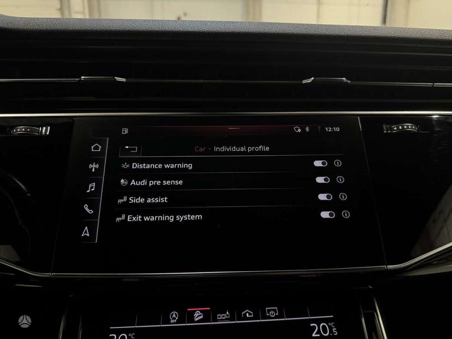 White Audi Q8 2019 in Vilnius, with an engine capacity of 3.00 L and mileage of 203 thousand km for 35999 €, photo 26 on AUTOMOTO.COM.LV