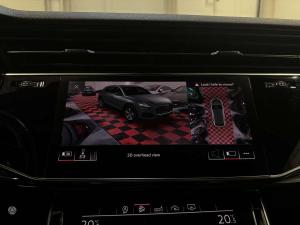 White Audi Q8 2019 in Vilnius, with an engine capacity of 3.00 L and mileage of 203 thousand km for 35999 €, photo 29 on AUTOMOTO.COM.LV