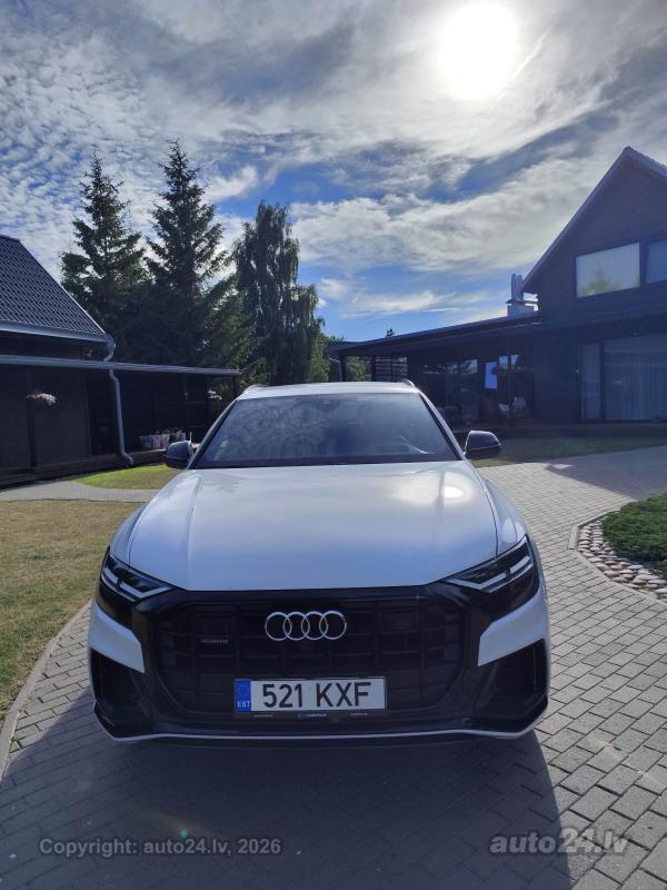 Balts Audi Q8 2020 Kuresāre, ar dzinēja tilpumu 3.00 L un nobraukumu 74 tūkst. km par 53900 €, foto 2 vietnē AUTOMOTO.COM.LV