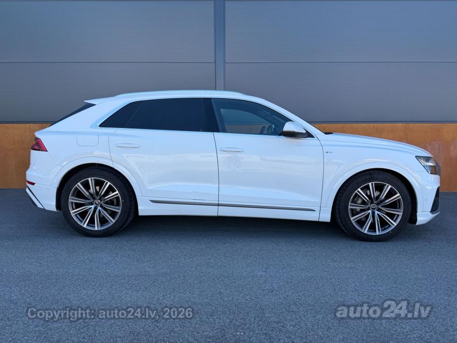 Белый Ауди Q8 2020 в Таллин, объемом двигателя 3.00 л и пробегом 83 тыс. км за 52900 €, фото 7 на AUTOMOTO.COM.LV