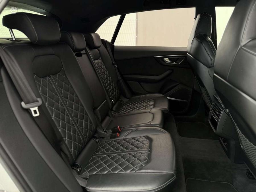 Balts Audi Q8 2020 Viļņa, ar dzinēja tilpumu 3.00 L un nobraukumu 161 tūkst. km par 46000 €, foto 15 vietnē AUTOMOTO.COM.LV