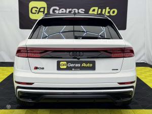 White Audi Q8 2020 in Vilnius, with an engine capacity of 3.00 L and mileage of 161 thousand km for 45900 €, photo 6 on AUTOMOTO.COM.LV