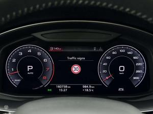 White Audi Q8 2020 in Vilnius, with an engine capacity of 3.00 L and mileage of 161 thousand km for 45900 €, photo 32 on AUTOMOTO.COM.LV