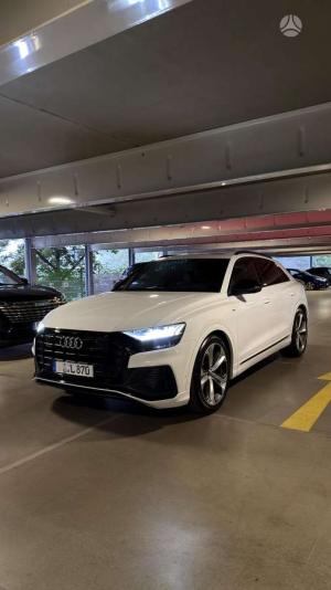 Balts Audi Q8 2020 Kauņa, ar dzinēja tilpumu 2.97 L un nobraukumu 100 tūkst. km par 56000 €, foto  vietnē AUTOMOTO.COM.LV