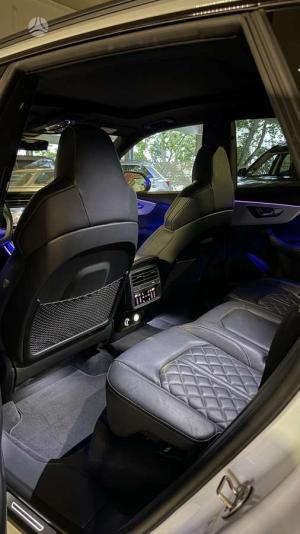 White Audi Q8 2020 in Kaunas, with an engine capacity of 2.97 L and mileage of 100 thousand km for 56000 €, photo 6 on AUTOMOTO.COM.LV