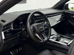 Белый Ауди Q8 2020 в Вильнюс, объемом двигателя 3.00 л и пробегом 161 тыс. км за 45900 €, фото 10 на AUTOMOTO.COM.LV