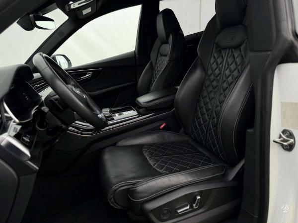 Balts Audi Q8 2020 Viļņa, ar dzinēja tilpumu 3.00 L un nobraukumu 161 tūkst. km par 44000 €, foto 11 vietnē AUTOMOTO.COM.LV