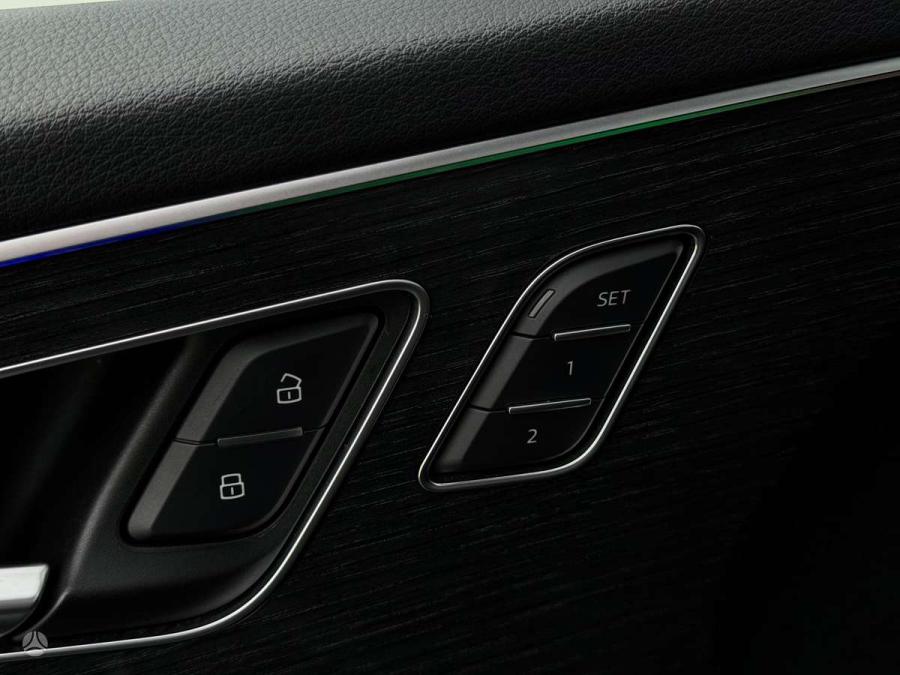 Balts Audi Q8 2020 Viļņa, ar dzinēja tilpumu 3.00 L un nobraukumu 161 tūkst. km par 43990 €, foto 24 vietnē AUTOMOTO.COM.LV